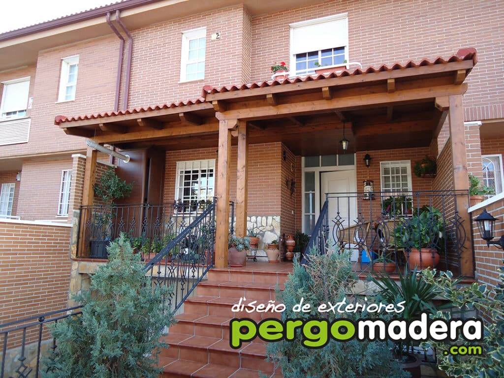 Porches de madera y teja